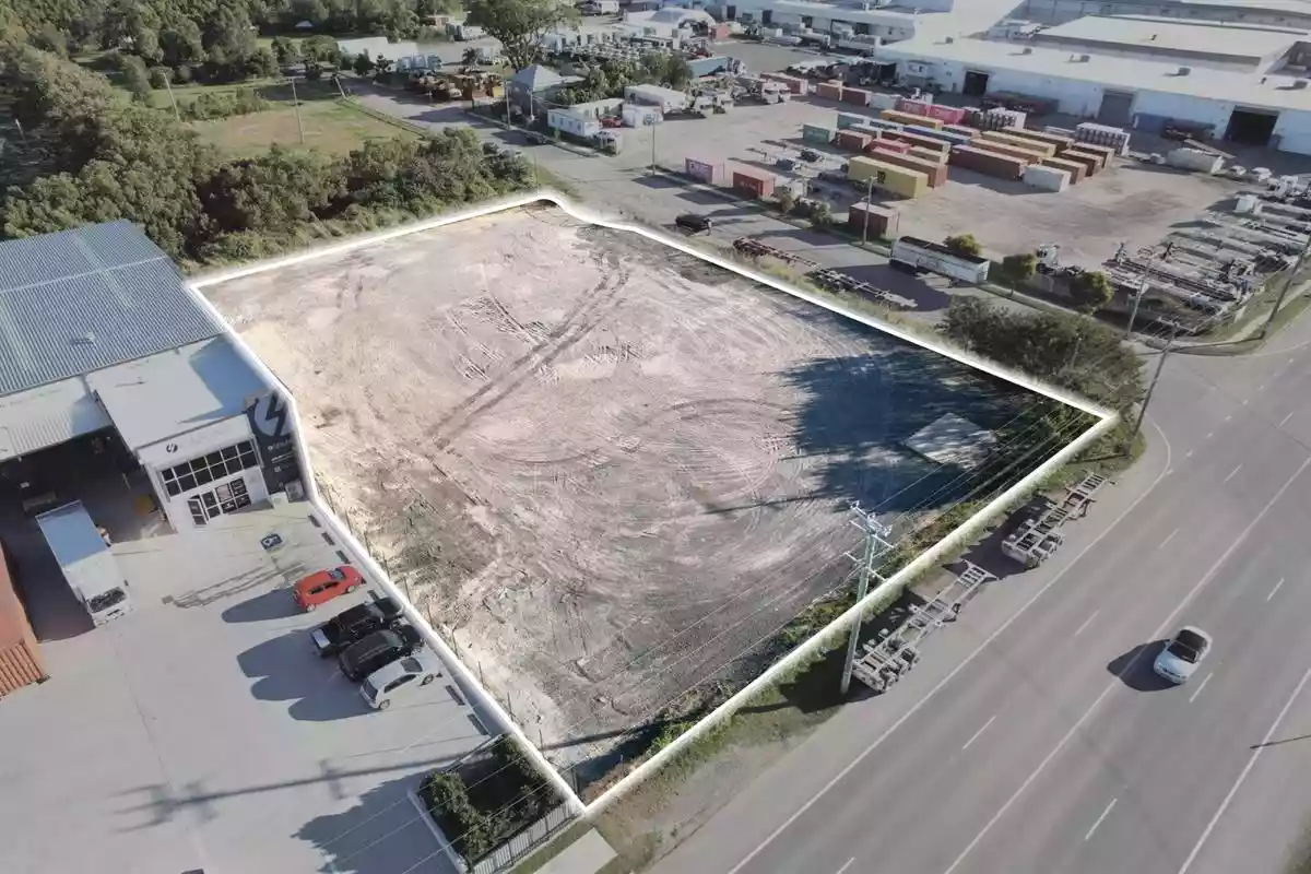 FLEXIBLE SHORT TERM COMPACTED HARDSTAND - AVAILABLE FOR SUB-LEASE | AU ...