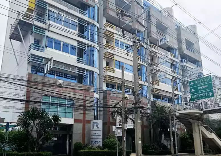 Riverview Place | TH | Cushman & Wakefield