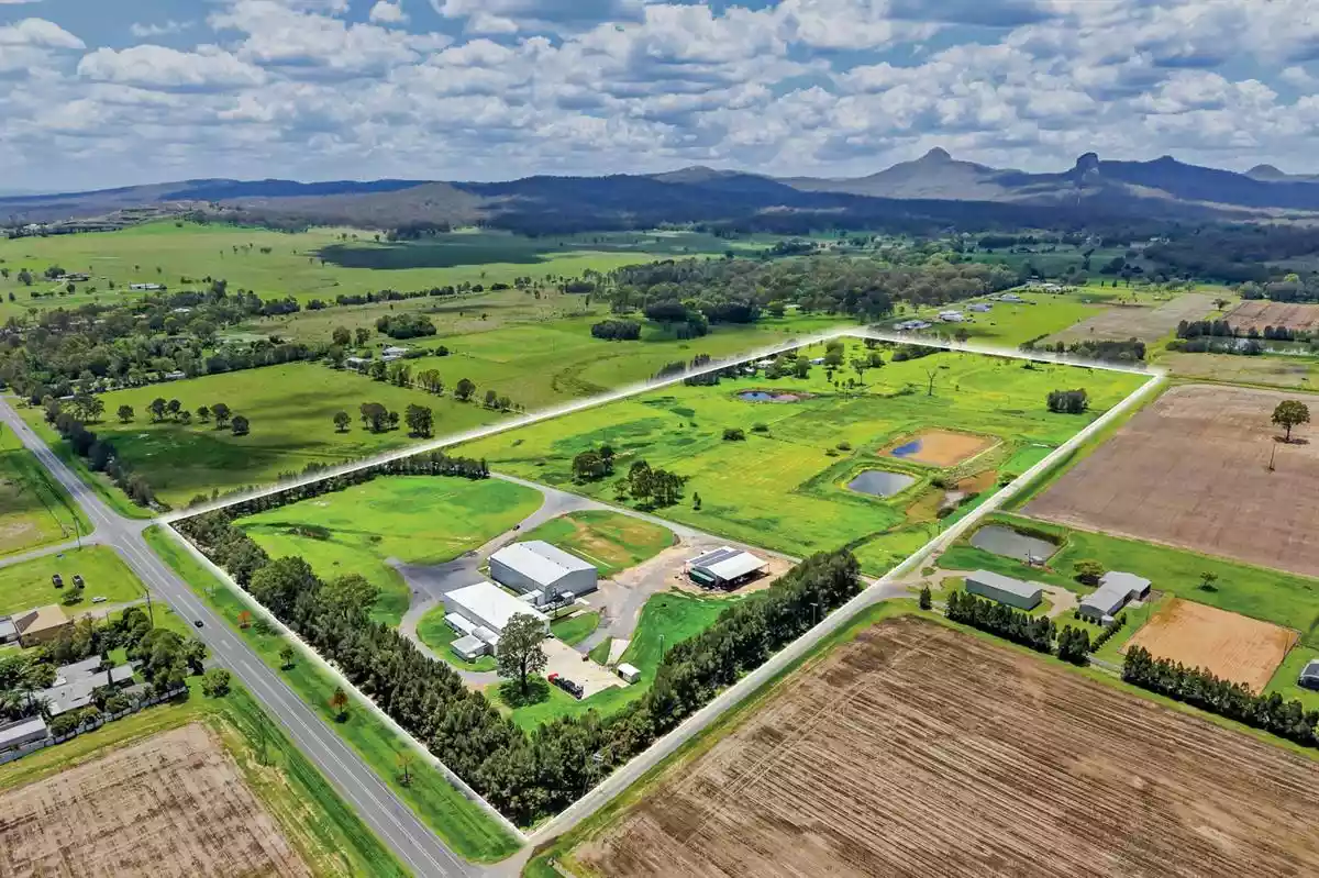 Commercial Farming Space For Sale Peak Crossing 4306 | AU | Cushman ...